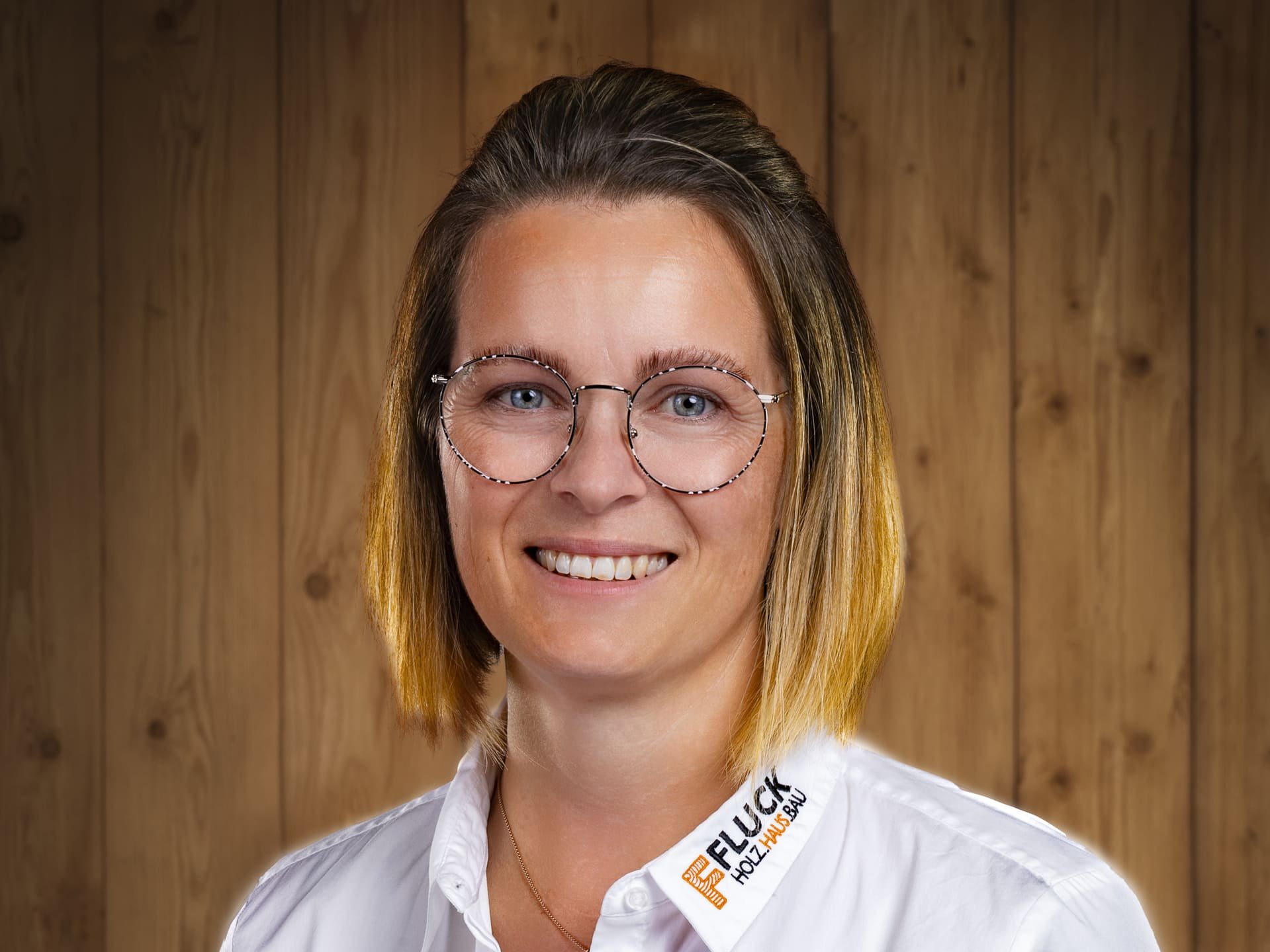 Individueller Holzhausbau für Privat & Gewerbe / Fluck Holzbau